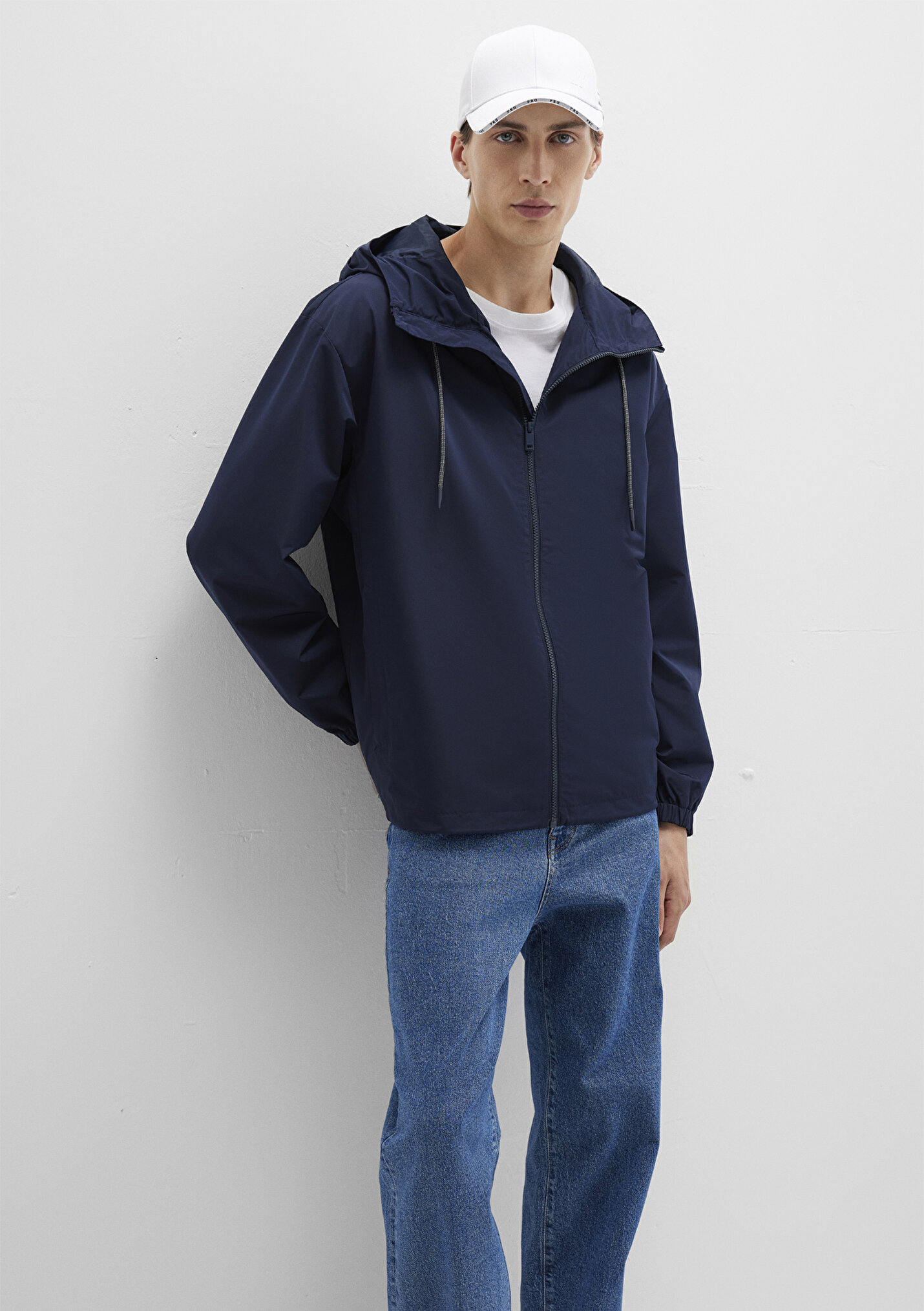 Erkek Kapüşonlu Lacivert Mont