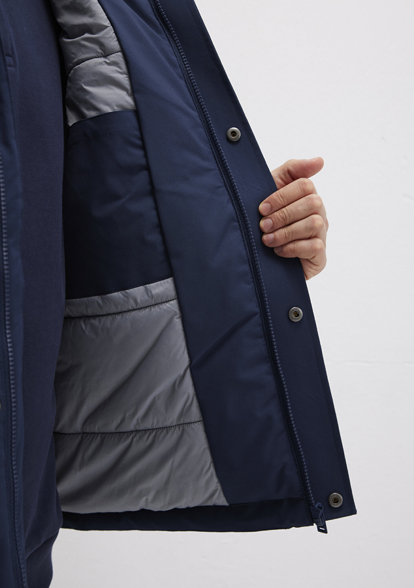 Erkek Kapüşonlu Lacivert Mont