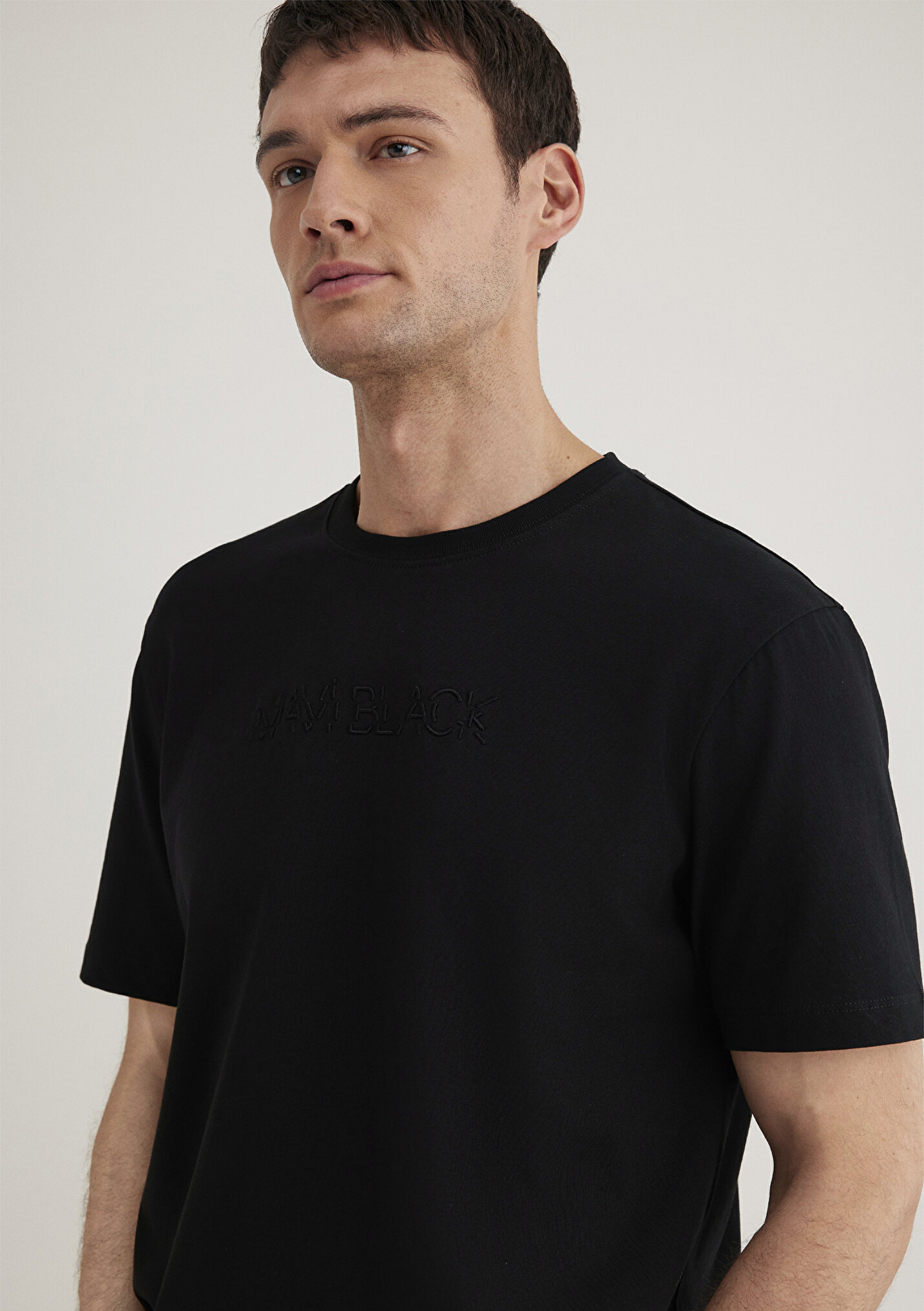 Outlet Erkek Mavi Black Nakışlı Siyah Basic Tişört