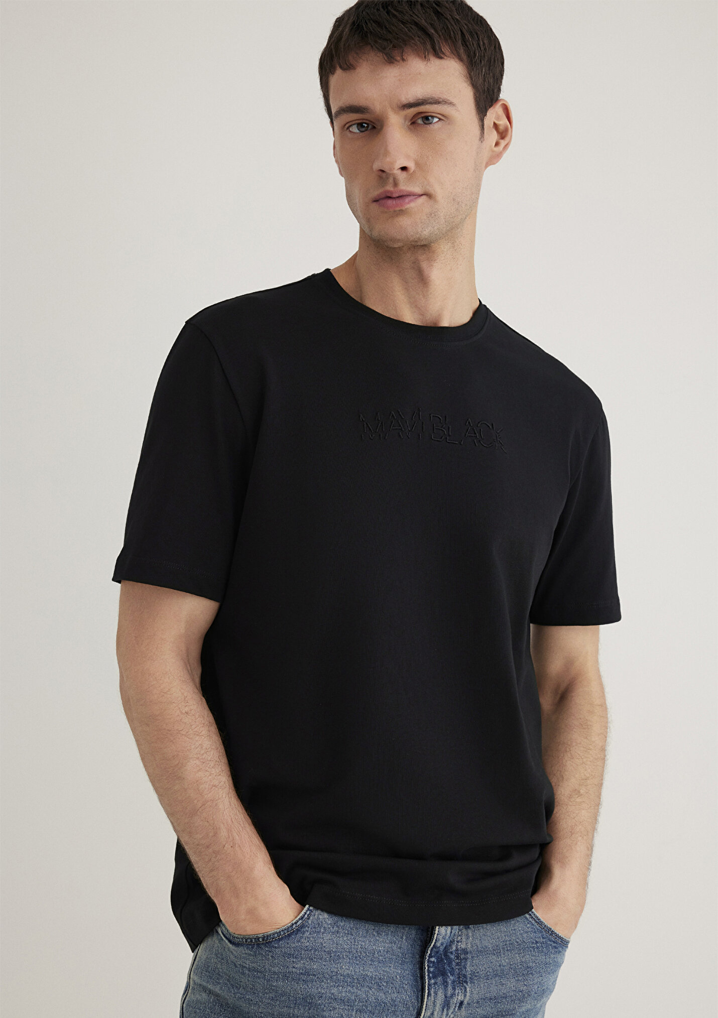 Outlet Erkek Mavi Black Nakışlı Siyah Basic Tişört