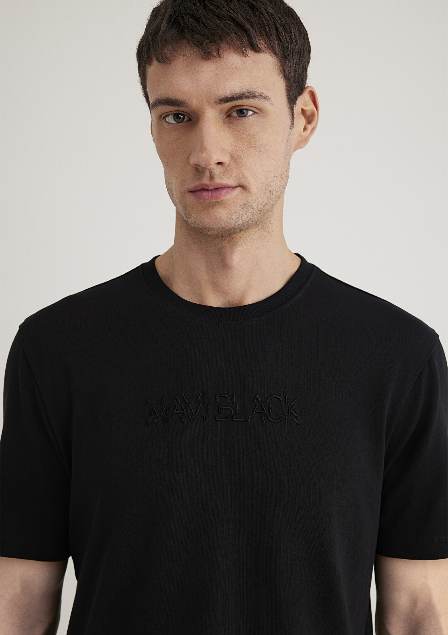 Outlet Erkek Mavi Black Nakışlı Siyah Basic Tişört
