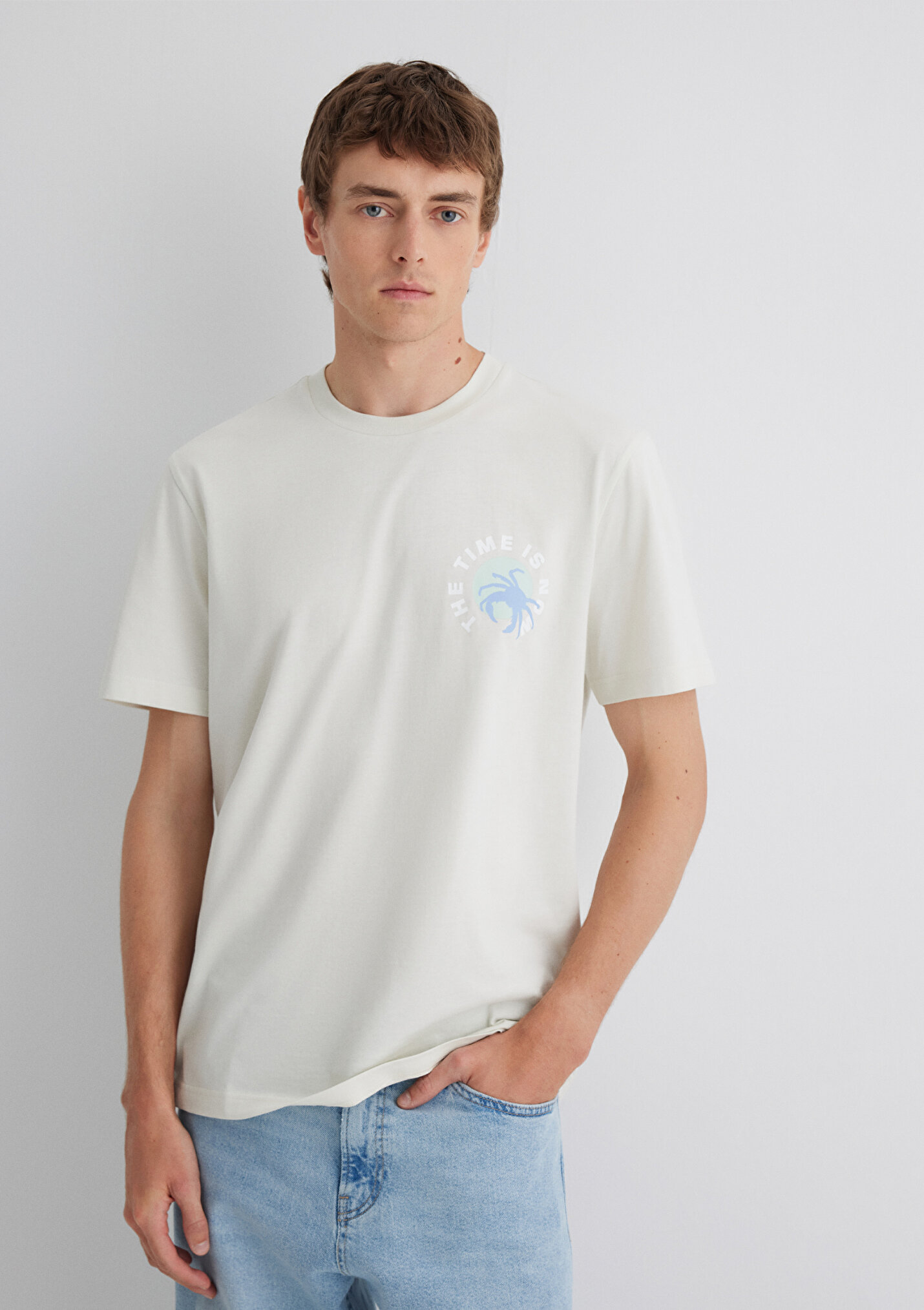 Outlet Erkek Yengeç Baskılı Ekru Tişört