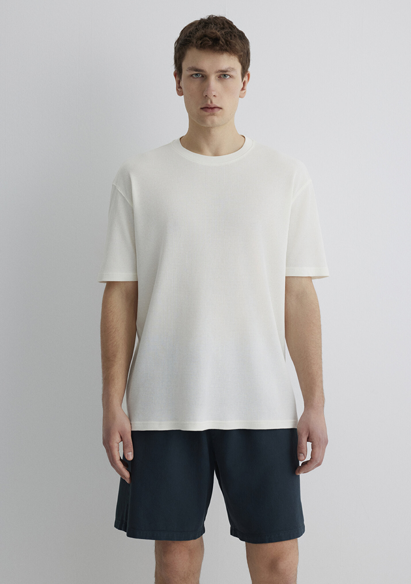 Outlet Erkek Ekru Basic Tişört