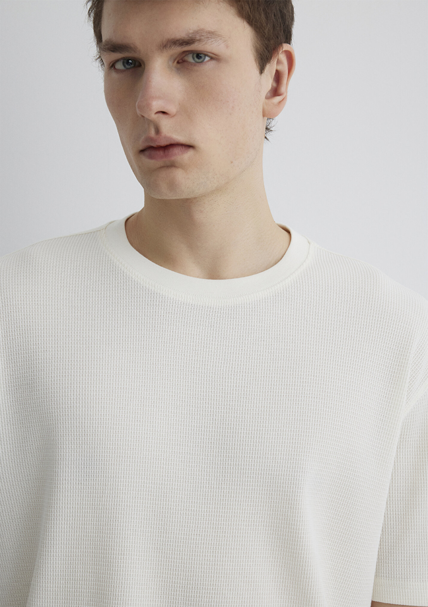 Outlet Erkek Ekru Basic Tişört