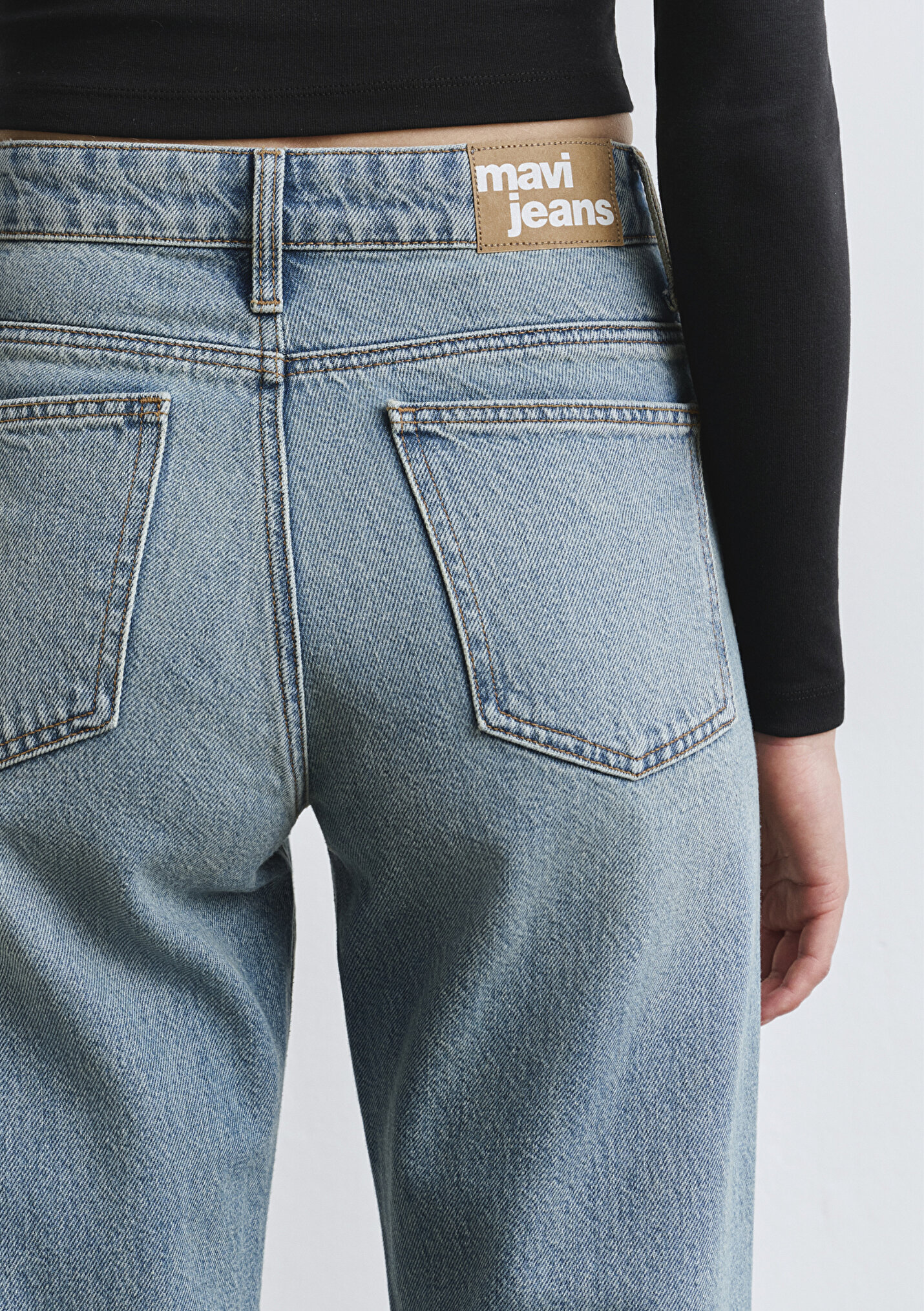 Outlet Kadın Barcelona Mavi Jeans Extra Gölgeli Açık Mavi Jean Pantolon