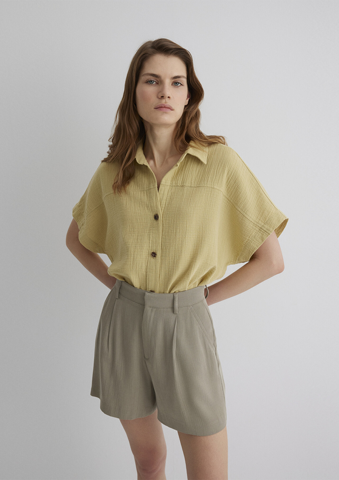 Outlet Kadın Dokulu Yeşil Gömlek