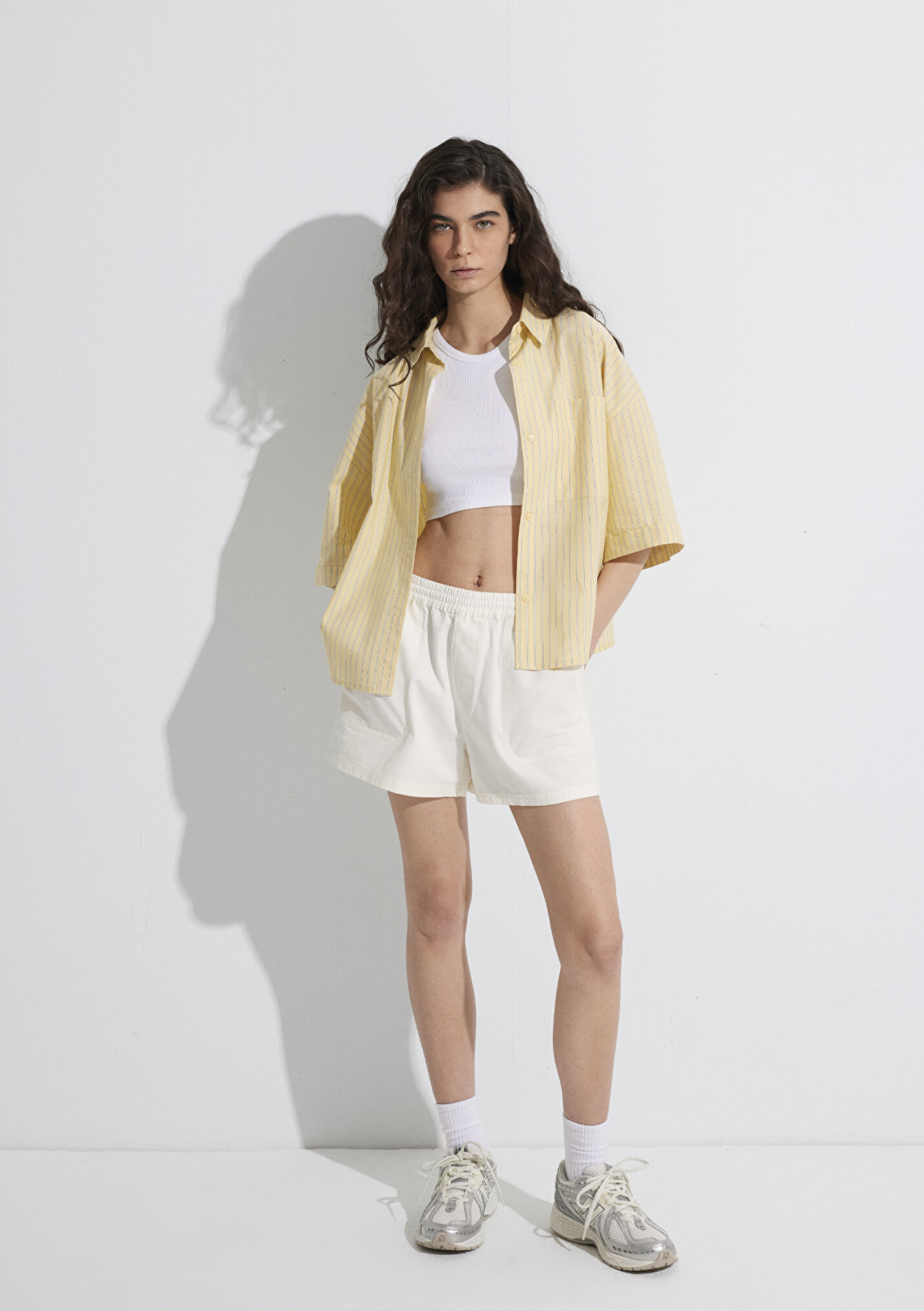 Outlet Kadın Ekru Basic Şort