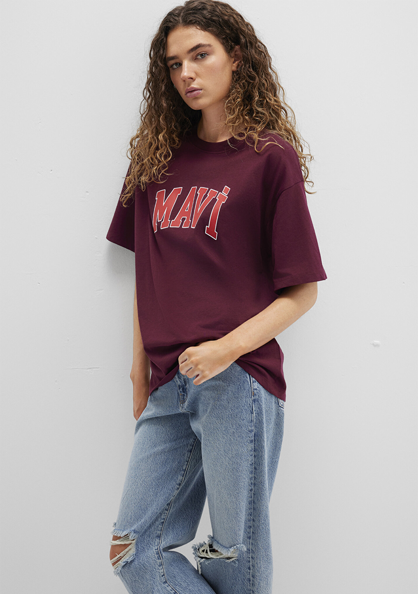 Kadın Mavi Logo Baskılı Bordo Tişört