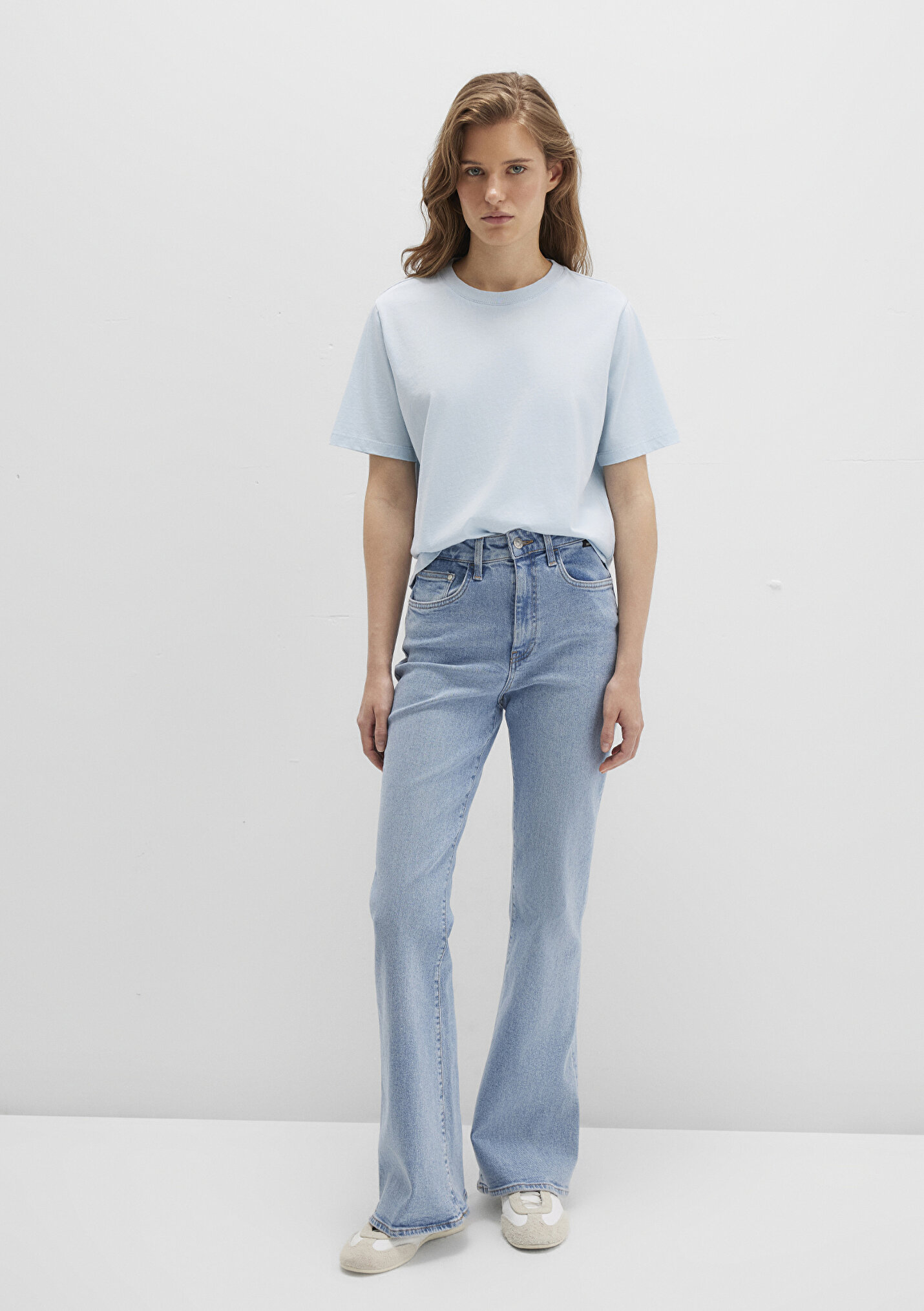 Kadın Bisiklet Yaka Mavi Basic Tişört