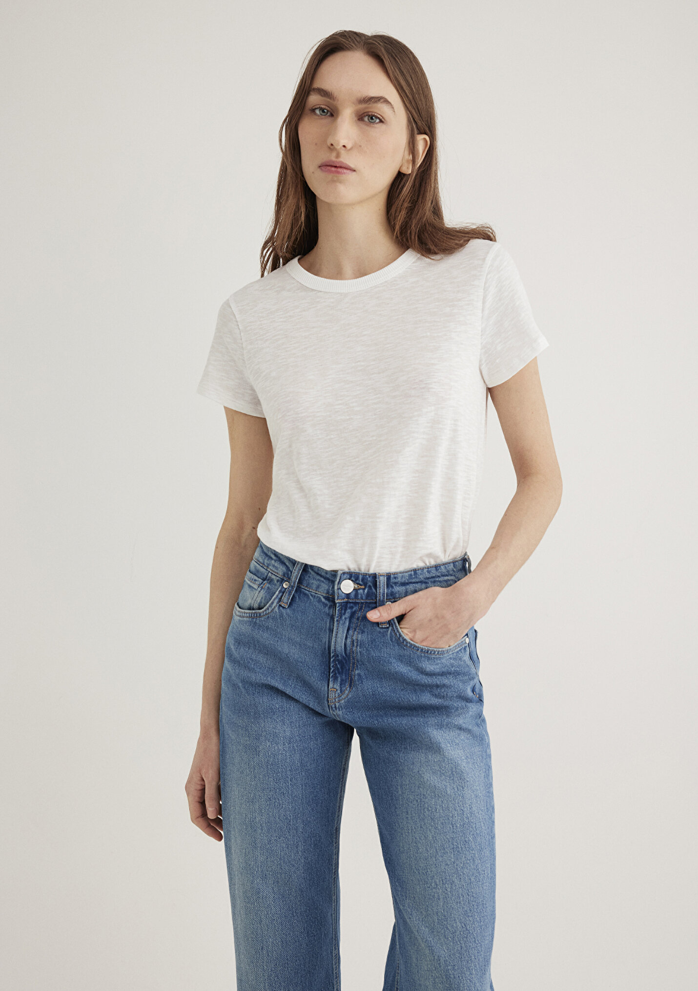 Outlet Kadın Ekru Basic Tişört