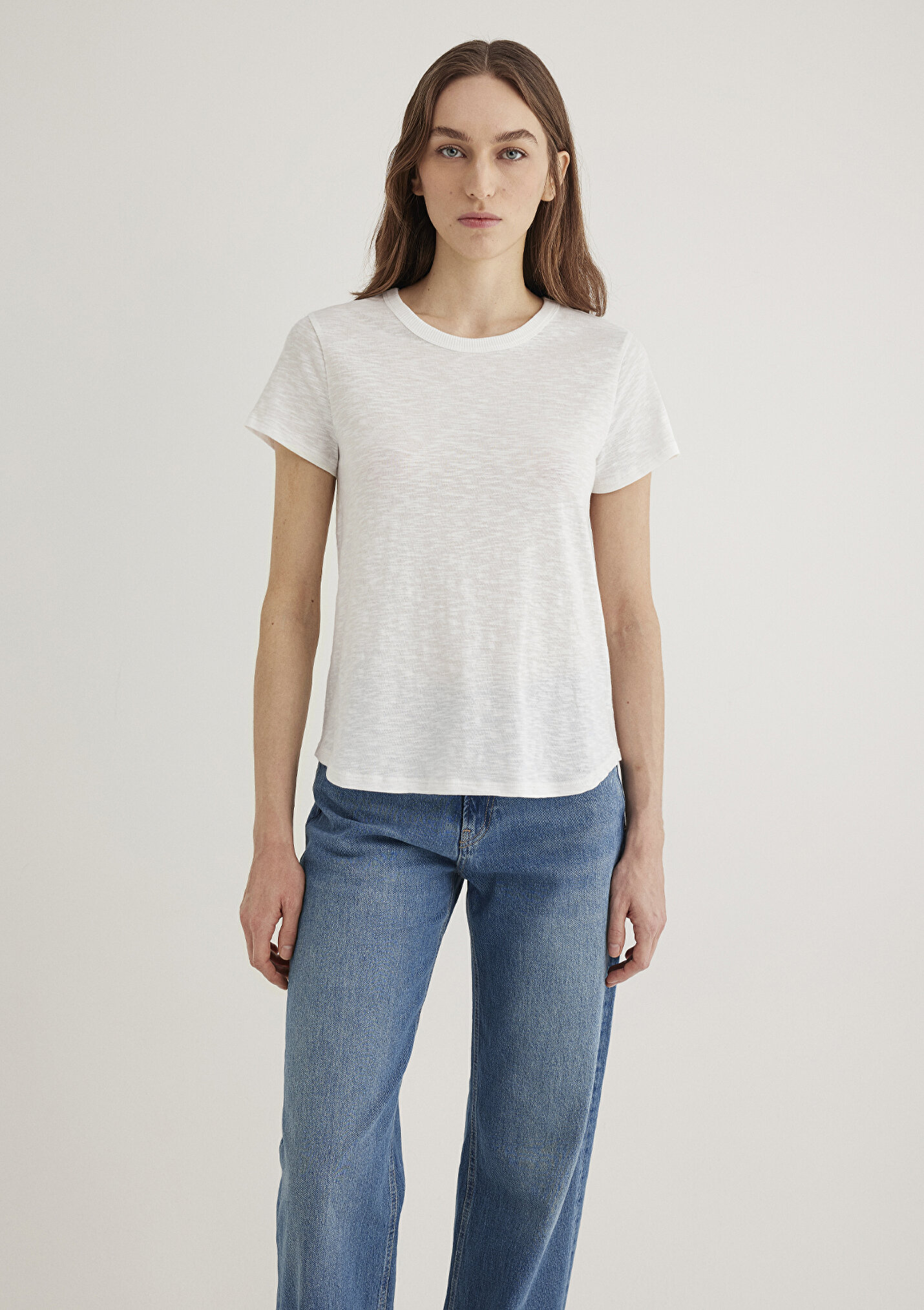 Outlet Kadın Ekru Basic Tişört