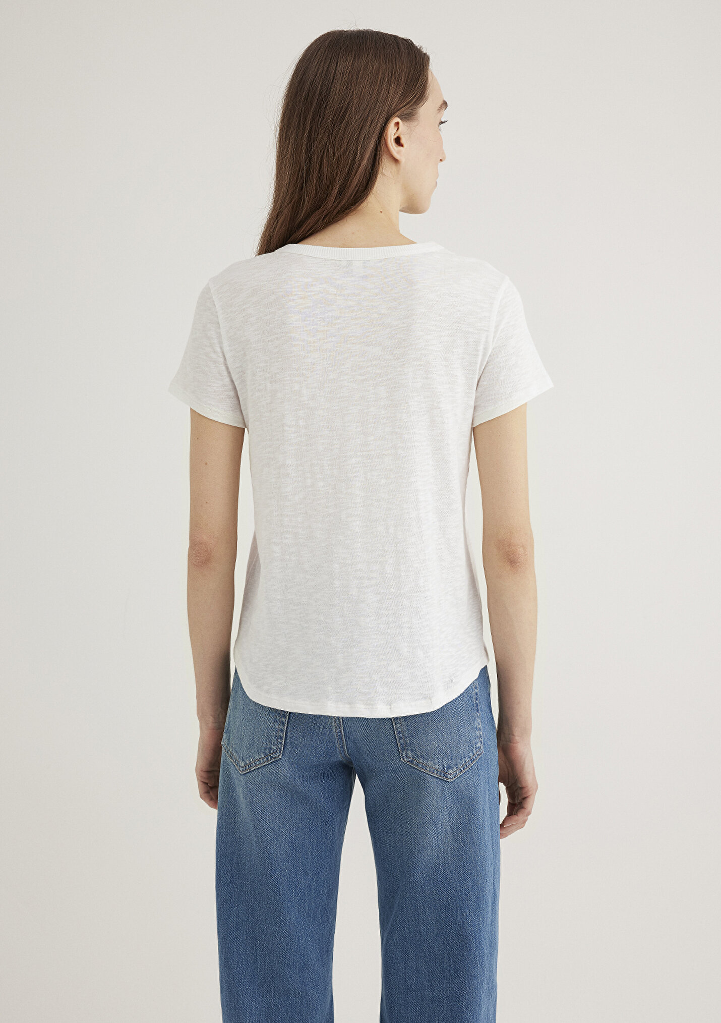 Outlet Kadın Ekru Basic Tişört