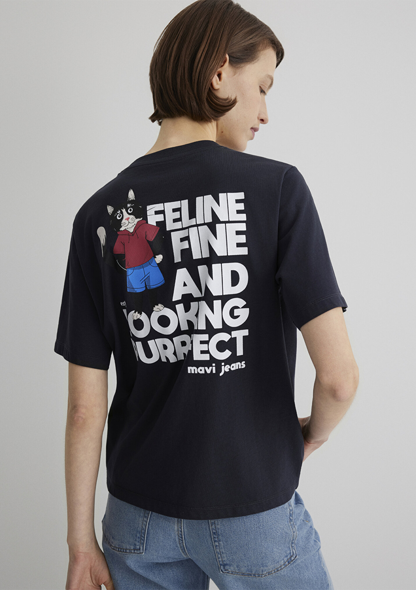 Outlet Kadın Kedi Baskılı Antrasit Tişört