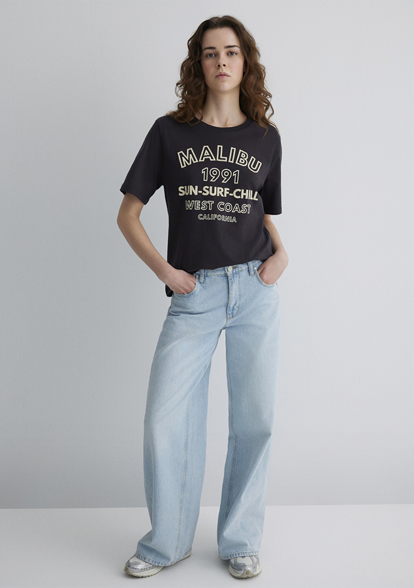 Outlet Kadın Malibu Baskılı Antrasit Tişört