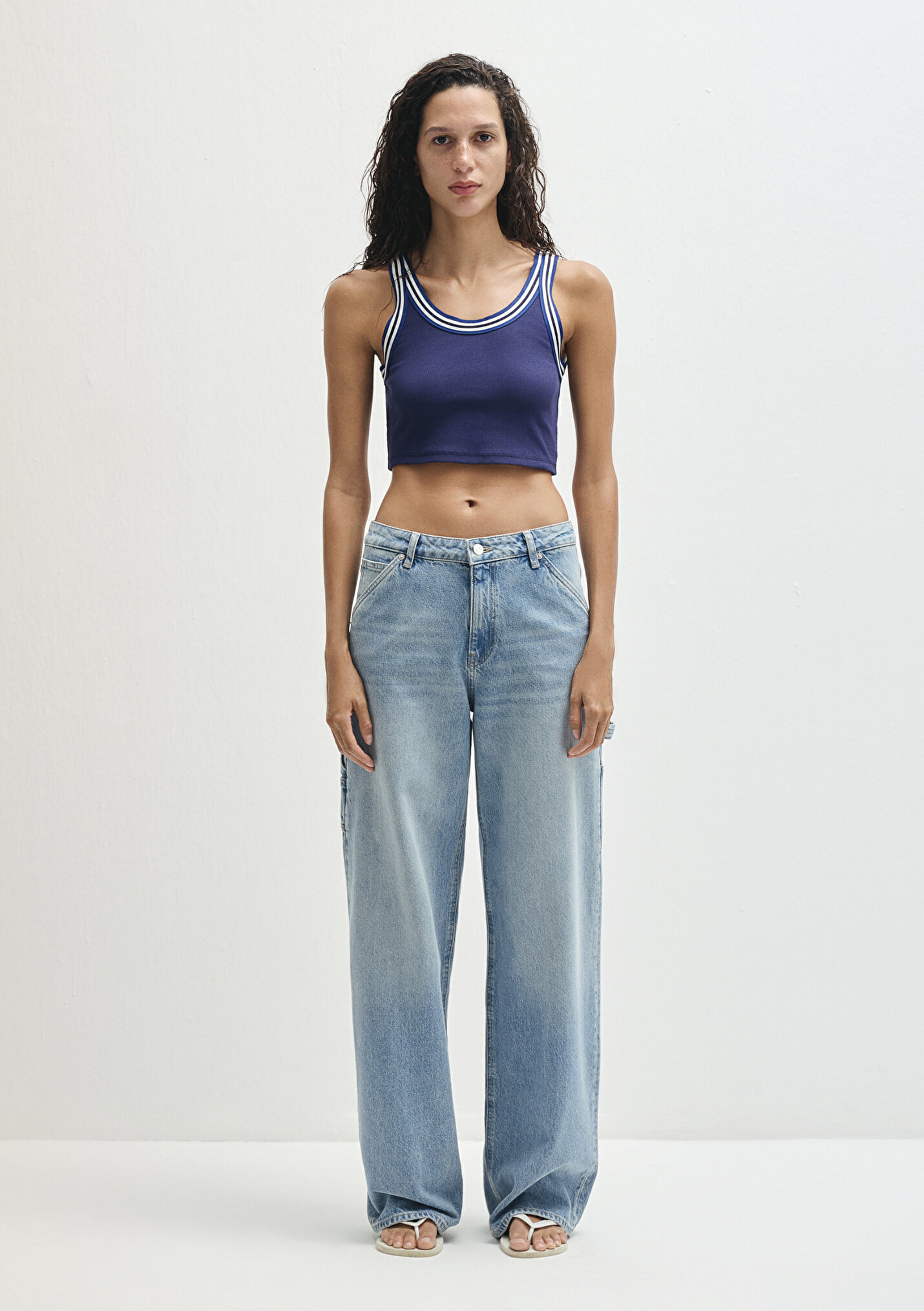 Outlet Kadın Biye Detaylı Lacivert Crop Atlet