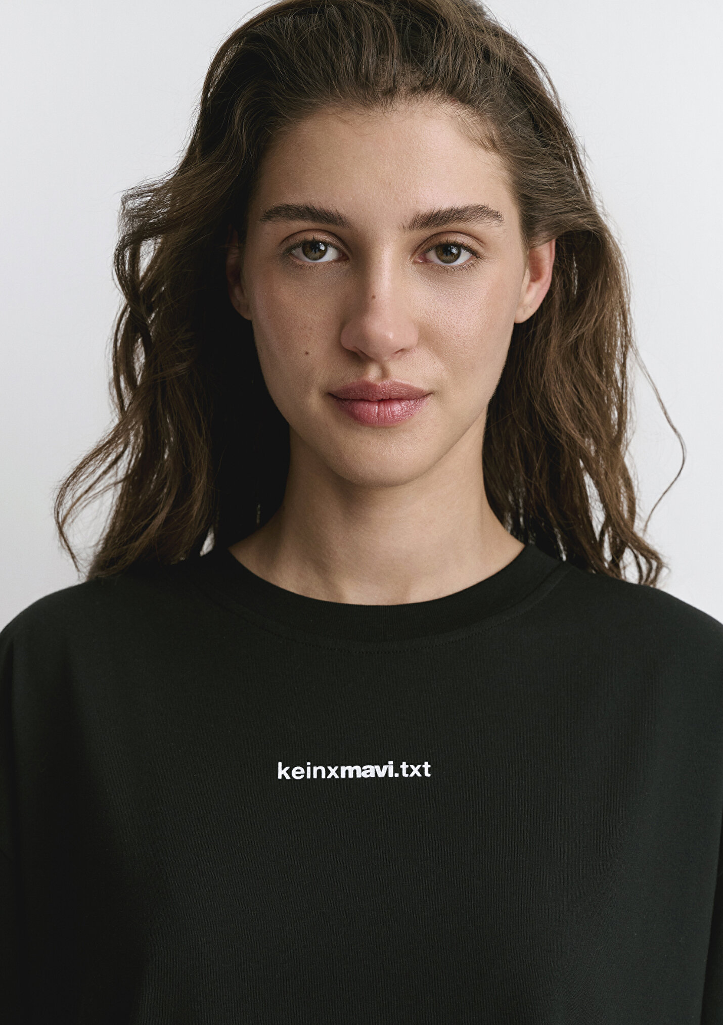 Dress Like Sırt Baskılı Siyah Tişört - Mavi