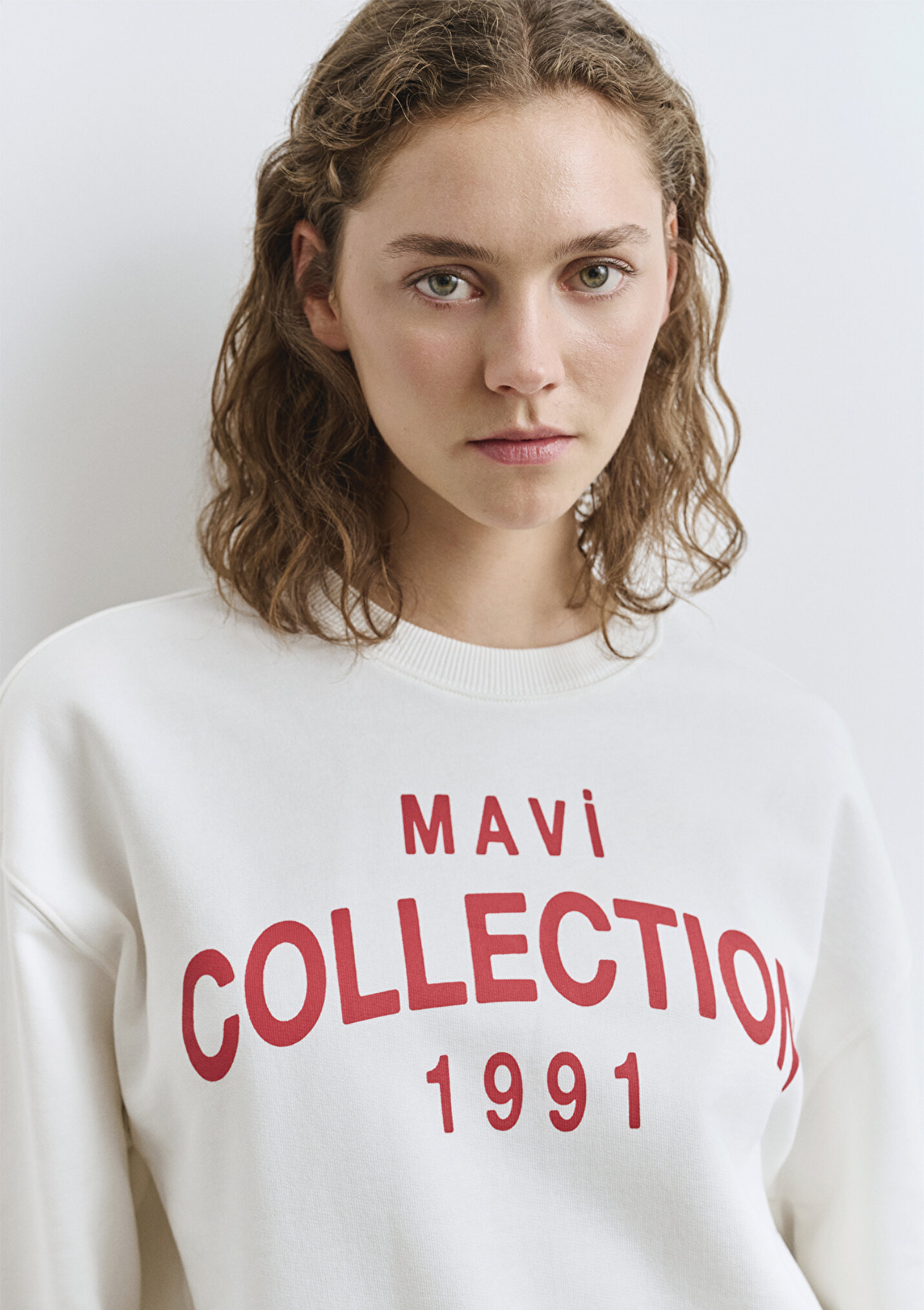 Outlet Kadın Mavi Collection Baskılı Ekru Sweatshirt