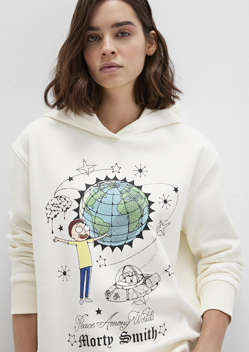 Outlet Kadın Rick And Morty Baskılı Ekru Sweatshirt